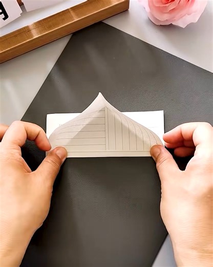 8.8M views · 26K reactions | Make your own paper phone holder in just a few steps! ✂️ | MetDaan Adventure | Facebook