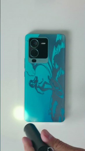 The Colour Changing Phone!