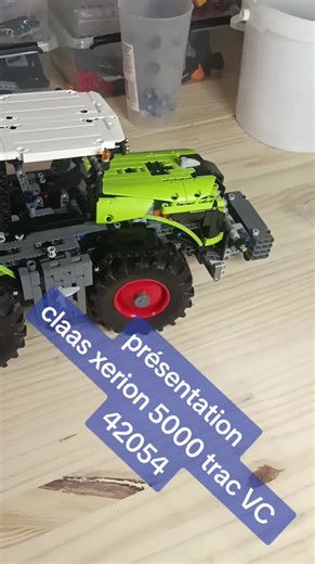 tracteur Claas xerion 5000 trac VC 42054 de Lego technic #tracteur #agriculture #forestier #grue #lego #claas #xerion #pourtoi #rc #miniature