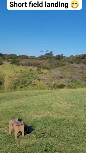 Squeezing the hangglider onto a 5 meter runway , lots of traffic on the launch , getting it done . #hanggliding #lifestyle #toplanding #flying #livingthedream #gliding #outdoorliving #outdoors | Paul Stewart