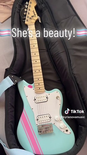 I love my mini Jazzmaster! Slowly working on upgrading her. #transmusician #minijazzmaster #jazzmaster #jazzmasterguitar #guitartech #guitarmods #guitarupgrade #transpride🏳️‍⚧️ #transguitarist