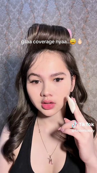 Pixy Fixed Matte Powder Foundation Review: Coverage