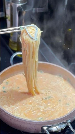 #spaghetti#pasta #noodels #food #easy #viral #explore #recipe #fyp #motivation #shorts #subscribe