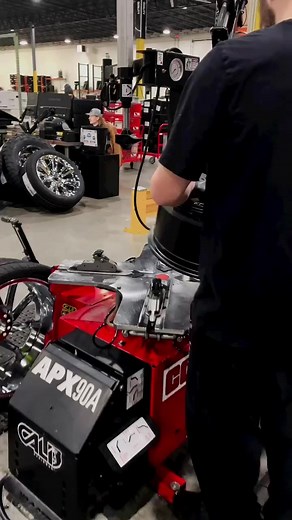 #MRW105 Beadlock getting strapped up with some new shoes 🛠️⚡️. What Method wheel x tire combo are you going with? ⁠ 🎥: @trailbuilt_offroad⁠ #MethodRaceWheels #MRW #Method #OffroadWheels #Wheels #Offroad #LighterStrongerFaster #ToyotaWheels #FordWheels #ChevyWheels #JeepWheels #RamWheels #GMCwheels | Method Race Wheels