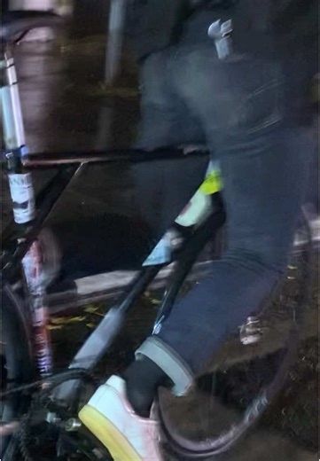 cooking w/ kya #brakeless #fixie #fixedgear #rabooraboo @helmproyekputih