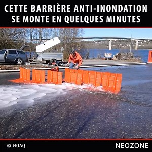 Une barrière anti-inondation qui utilise le poids de l'eau. Infos : nzn.li/noaq © NOAQ Flood Protection AB | NeozOne