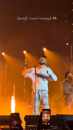 Aman सिन्हा ਵਾਂਦਰਵਾਲ ☬ on Instagram: "@apdhillon #afsos #oneofone"