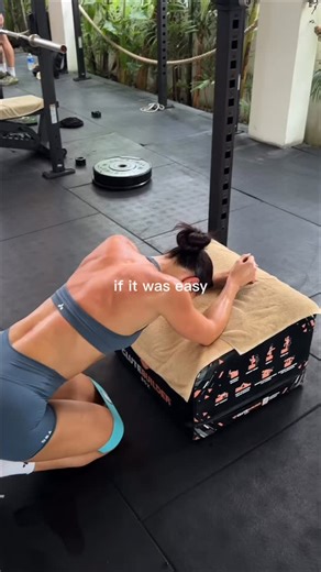Dannibelle on Instagram: "Just a little reminder that the results you want live on the other side of consistency. If it were easy, everyone would do it. @wrkitwithdb ALL IN Challenge sign ups are now live! ✅ Progressive overload strength training ✅ Structured workouts (gym or dumbbell program options) ✅ Building real habits that actually stick ✅ Access to new recipes, on demand workouts and more in the NEW WRK IT App Challenge starts January 12th, don’t miss out 🤝"