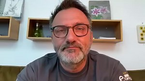 Chers tous, juste une pensée amicale .... | Frédéric LOPEZ - Officiel