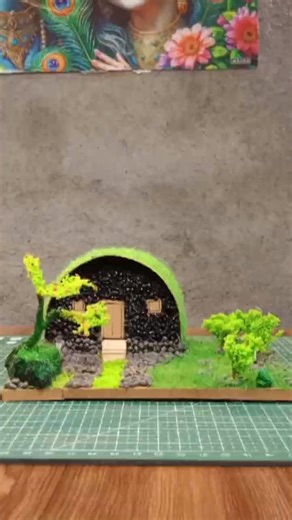 Miniature Hobbit House | DIY Craf #diycrafts MiniatureCraft #HobbitHouse