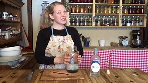 11K views · 285 reactions | Homemade vanilla extract is super easy and so much healthier than most store-bought vanillas... you know exactly what is in it! | Homesteading Family | Facebook