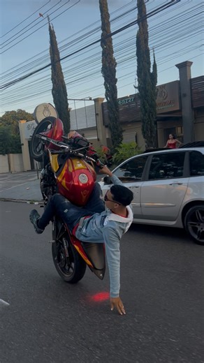 Lucas Marques🅱️ on Instagram: "Mei de baile🏌️🎬 . . . #mt03 #mt03yamaha #grauéarte #graudichava🔤 #244 #yamaha #mtreta😍🚀 #graudichava"