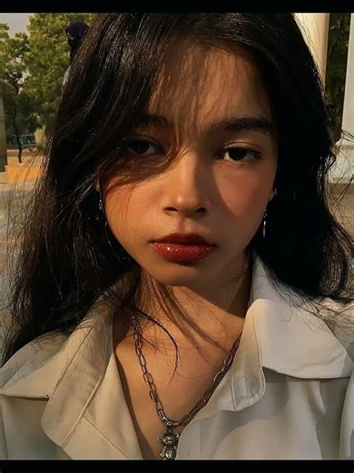 umm ||@golden-silhouette