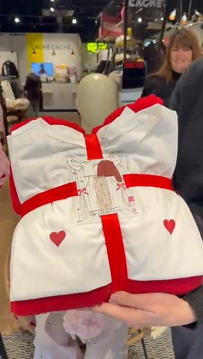 Petite présentation de nos idées cadeaux 🎅🏻 ! On vous laisse découvrir.... ✨ À très vite 🫶🏻 @à la une Cache Cache St Maximin | Cache Cache St Maximin