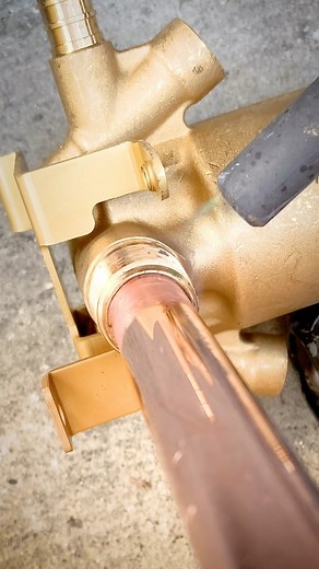 The Building Expert on Instagram: "Soldering a Delta shower valve #showervalve #soldering #plumbing #construction #reels"