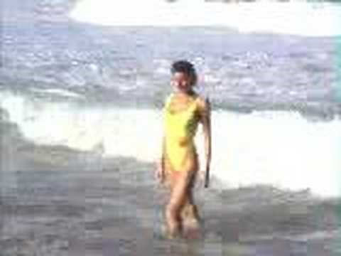 Simmone Mackinnon - Baywatch Hawaii