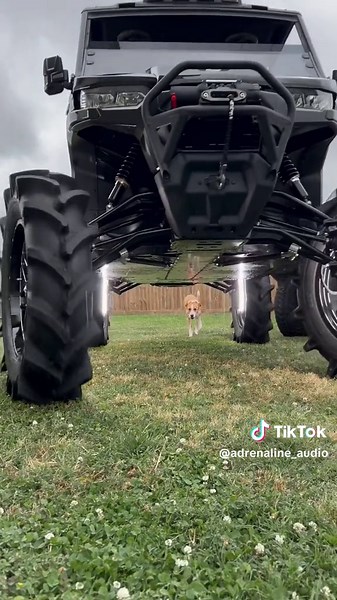 Our custom Can-am Defender on 44s 🔥 all work done in house! Get with us today for any off-road lighting and accessory installation! #canam #offroad #custom #lighting #liftedtrucks #caraudio #texas #superatv #highlifter #install #defender #bkttires #msawheels