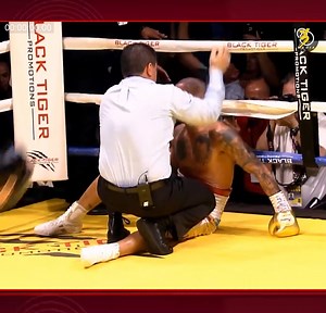 4.4M views · 32K reactions | OMG that's betrayal  Top 5 Brawl between BOXER vs their COACH in the boxing Ring of All Time 壘 | Street Fight Europe | Facebook