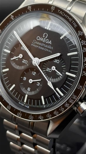 2021 Omega Speedmaster Moonwatch in excellent condition with original Omega presentation box, cards and booklets - tap on image or visit www.thewatchspy.net to take a look at this and our other pre-owned quality watches or get in touch. 📱 07921 834843 (WhatsApp Business) ☎️ 01892 354094 (TW office) 💻 sales@thewatchspy.net 🌐 www.thewatchspy.net 📍 Tunbridge Wells, Kent ✅ Watch Register Checked 🏵 Manufacturer Warranty 🇬🇧 UK VAT-registered dealer 🔁 Part exchanges welcome ** More images, full