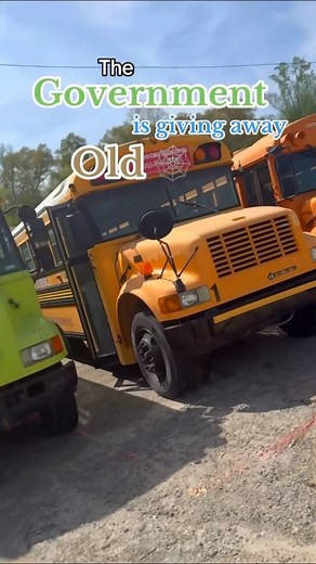 are you & your friends pulling up in cheap HUMVEE’s and Blackhawks from Uncle Sam?? 😅💰‼️ #savingmoney #cheapcars #cheapcars #liquidation #liquidationsale #vanlife #clearancesale #moneysavingtips | Finance Unfolded Page