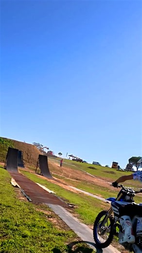 Fmx vs fpv the first rock’n’ride edition with @bryann.px at @le.mini.track #fpv #dronevideography #fmx #dirtbike #motocross #slowmotion #fmxtricks | The.sticks.addict