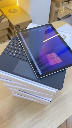 3.5K reactions · 229 shares | Chỉ 4tr9/máy. Surface Go 2 siêu gọn nhẹ, siêu tiện lợi. | LapTop Nhập Khẩu Nhật Mỹ | Facebook
