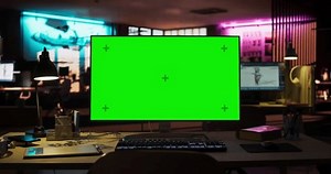 Zoom Out Shot Desktop Computer Monitor Stock Footage Video (100% Royalty-free) 1109956793 | Shutterstock