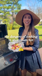 The dangers of cooking with aluminum foil ‼️ Think twice before cooking with aluminum foil! Heat and acidic foods can cause aluminum to leach into your meals, potentially impacting brain, bone, and kidney health. Study PMID: 22063217Opt for safer options like those listed in the video . #HealthTips #AluminumDangers #nontoxicproducts #nontoxic #cookware #nutritiontips | Amanda MeowMeix