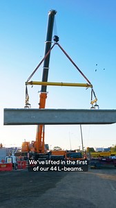 🤩 We're beaming from pier to pier in Melton! 👏 We've reached a major milestone, with the first beam lifted into place for the rail bridges at Exford and Coburns roads. 🏗️ The Exford Road rail bridge will use 44 massive L-beams mounted on concrete piers to form a U-trough, each arriving from a pre-cast facility in Kilmore. 👷 The rail bridge at Coburns Road will include a 42.5m long steel span which will be assembled on site using components transported from Tasmania. ➡️ To learn more, read ou