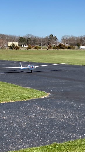 On of the first lift off with my 45% Paritech DG303 equiped with a Kingtech K86 and a Ceflix retract mechanism | Stephane Ruelle