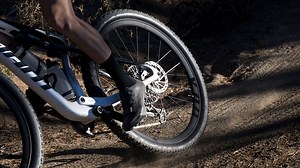 30K views · 515 reactions | Proven at the highest level by World Champion Alan Hatherly, the all-new XCR WheelSystem pushes the limits of what’s possible on fast, technical XC terrain. From explosive starts to gnarly descents, XCR transmits every watt into forward motion, giving you the confidence to push harder, ride faster, and stay in control when it matters most. Learn more → https://brnw.ch/21wXsU5 #RapidResponse #RideUnleashed | Giant Bicycles | Facebook