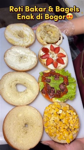 KULINER BOGOR | Ade Rahmat Kuliner on Instagram: "Roti Bakar & Bagels enak di Bogor yang wajib kalian cobain 😍 pilihannya super lengkap & menarik, tersedia juga aneka minuman yang enak enak lho, yuk langsung aja samperin @bakarseduh 📍Ruko, Jl. V Point No.1, RT.03/RW.01 RT.03/RW.01, RT.03/RW.01, Kp. Parung Jambu, Sukasari, Bogor Timur, Bogor City, West Java 16142"