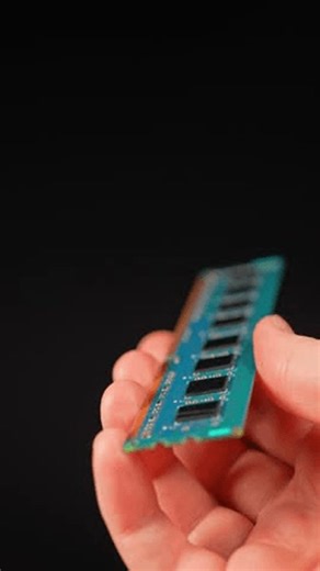 clip-4008490141-ram-memory-stick-module-computer-hardware-shortage