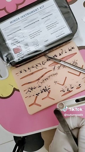 yang pengen punya media suturing minor set dan suture pad silahkan bisa di order#suture #hectingpad #suturepad #doktermuda #medicalstudent #medicalstudentlife #medicalstudent❤️💉💊 #fkg #kedokteran