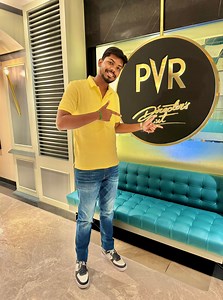 332K views · 2.2K reactions | 2000 Rs /- Movie ticket , Gold Class Theatre in Delhi 掠 . . . . #expensive #classic #experience #Wow | Desi foodie | Facebook