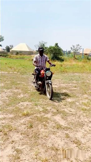 My phone #comedyforever #comedymove #funny #funnyvideos #iphone #bike #thief