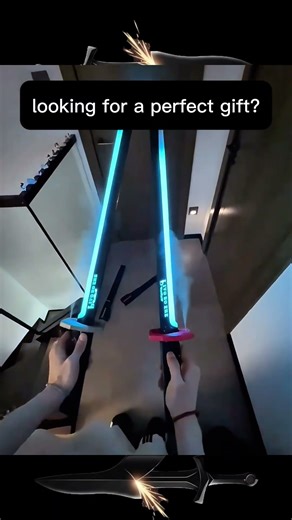 Sword Lovers, Christmas Came Early This Year 😍🎄