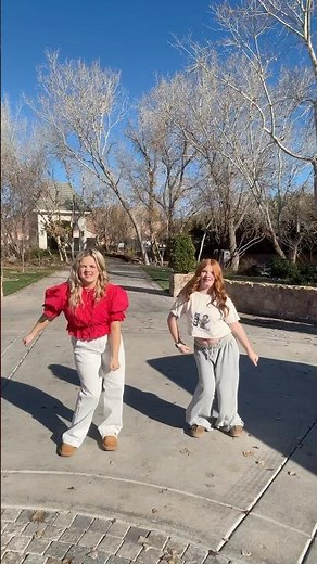 My first TikTok w JourNee !!! ❤️ #16kids #notenoughnelsons #nenfam #sisters