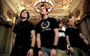 4K修复MV 简单计划 Simple Plan - Shut Up!