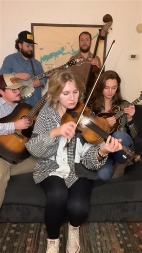 1.5K views · 1.9K reactions | Aynsley delivers heartfelt fiddle picking on the classic “Faded Love” for this “Fiddlin’ Friday.” (Should it be a thing 廊)? She is a master of this style of playing and always pulls some of the coolest tunes out of her hat. She’ll be with us next week playing and teaching a workshop in Cullman, AL! #bluegrass #mountainfeverrecords #fiddle #music #countrymusic #livemusic | Colin and Kathleen Ray | Facebook