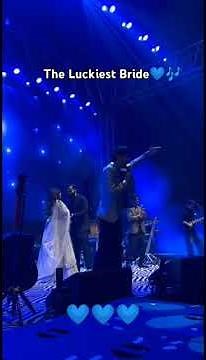 Mahiye Jinna Sohna 💙Therapy seeing him performing live 💙😉💙Video Credit @partyfiesta_pyh