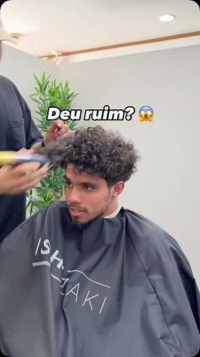Você curtiu? 😱 #barbeiro #barbeiromoderno #meme | Gui Felix