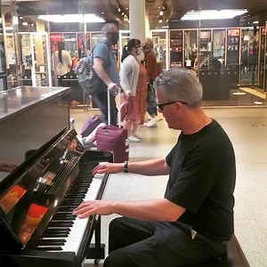 When a random dancer shows up😜😍🥰😛 | Dr K Boogie Woogie