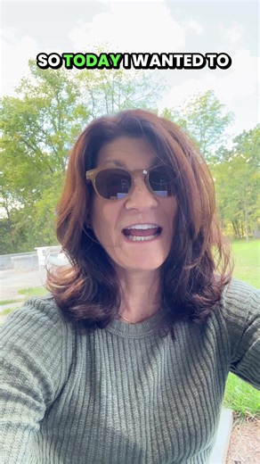 Most people think “digital marketing” just means posting on social or running ads. But inside a company, it’s way more complex : SEO, PPC, analytics, KPIs, governance, and strategy that tie everything together. That’s why digital marketing managers, SEOs, and PPC specialists need a system. On Sept 25, I’m hosting a new session on operations, governance, and strategy to make your role more effective (and less overwhelming). Want the link? Comment link ⬇️ #DigitalMarketing #MarketingStrategy #Mark