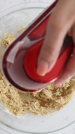 Funfetti Bars - blondies that taste like cake! #cookiesoftiktok #cake #sweets #baking #fypシ #blondies #recipe #caketok #cookies #usa #dessert | iSatisfied Viral