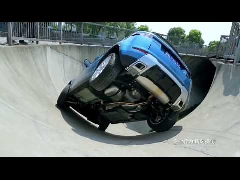 La cascade de voiture la plus dangereuse du monde échoue jamais