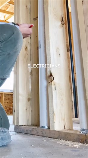 Actually a great piece of advice 👀 🎥 karlythesparky #electrician #electrical #electricians #electricalapprentice #sparky #sparkylife | Electrical Career Now