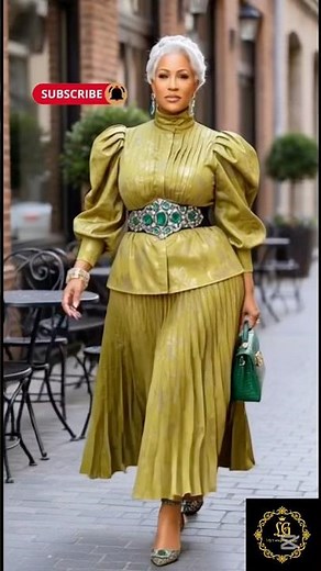 Timeless Vintage Glamour for the Confident Woman Over 50#chicover60 #moda #fashionover50