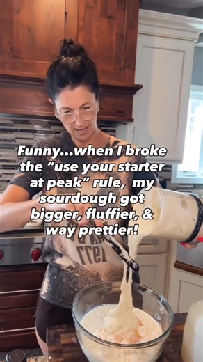 Tara McKee | Beyond Your Basic Sourdough Recipe on Instagram: "Why did I break the GOLDEN sourdough rule? Because I was tired of baking just “okay” loaves! 🤷‍♀️ I wanted bigger, fluffier, & squishier sourdough…the chubby baby face kind I can’t resist squeezing! 😂 I’m not gonna lie, my husband makes fun of me because of how oddly satisfying squeezing my sourdough is for me!😂 But, it hit me one day! When my starter is at peak, it’s done eating! But, while it’s eating it’s also growing & strengt