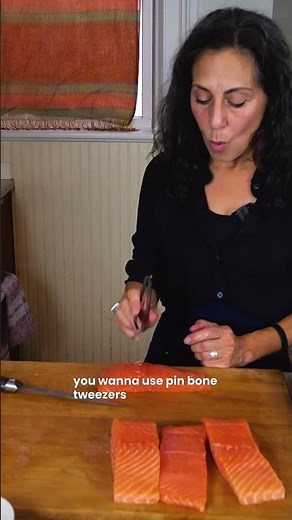 How To Perfectly Remove Your Salmon Skin And Bones With Ease #salmon #cooking #tips